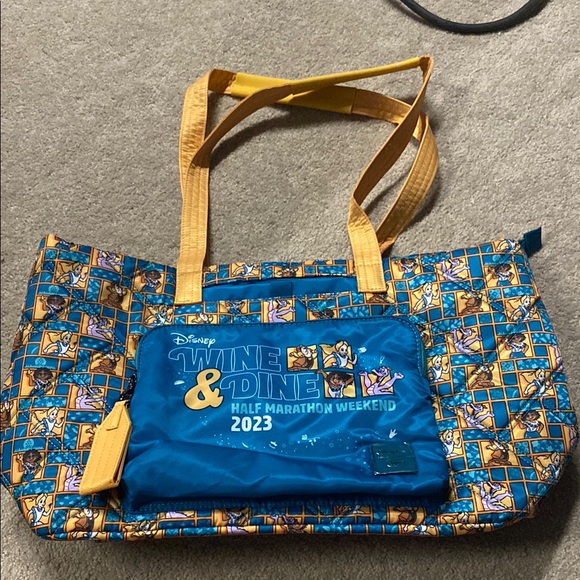 lug | Bags | Lug Rundisney 223 Wine And Dine Half Marathon Weekend Tote ...